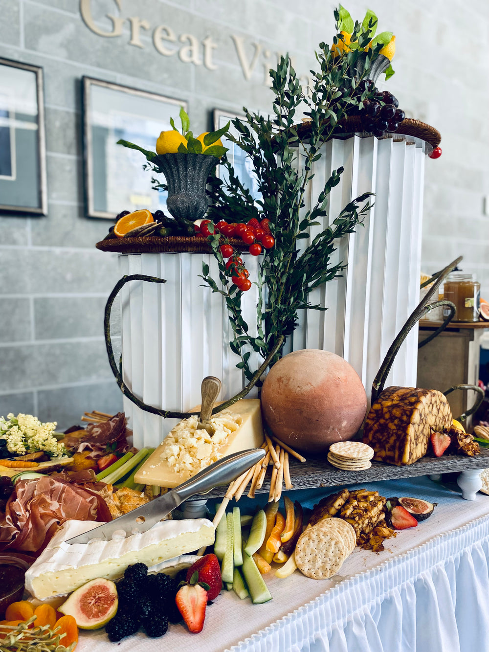 Grazing Tables – Olives and Pearl